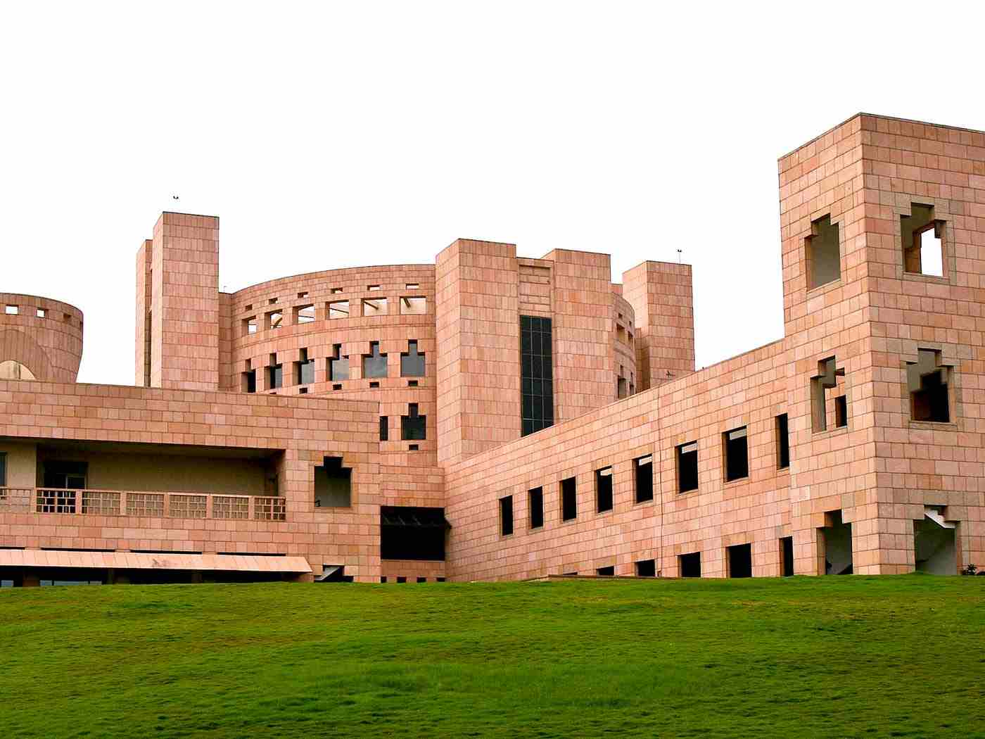 ISB Alumni: Success Stories of Leaders, Innovators, and Changemakers